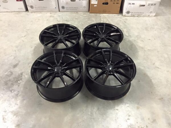 18″ VW Golf R Pretoria Style Wheels – Gloss Black – CMWheels