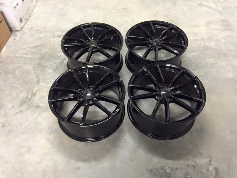 18″ VW Golf R Pretoria Style Wheels – Gloss Black – CMWheels