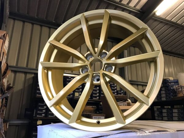 19″ VW Golf R Pretoria Style Wheels – BBS Gold – CMWheels