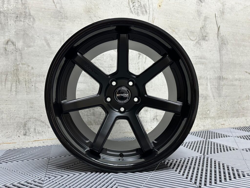 18″ Strom DS-15 Wheels – Gloss Black Barrel / Satin Black Face – CMWheels