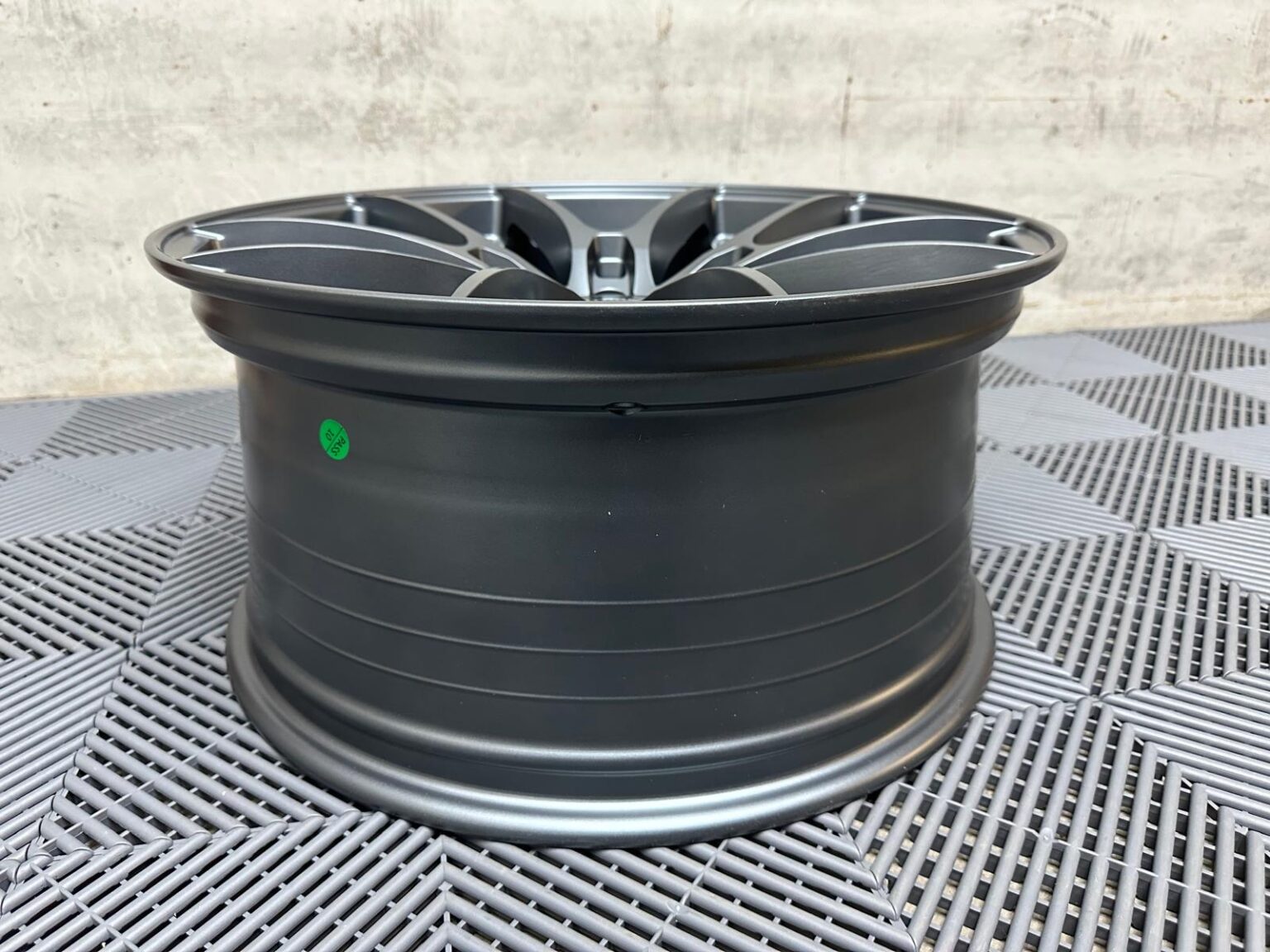 19″ Strom STR-F1 – Satin Gunmetal – CMWheels